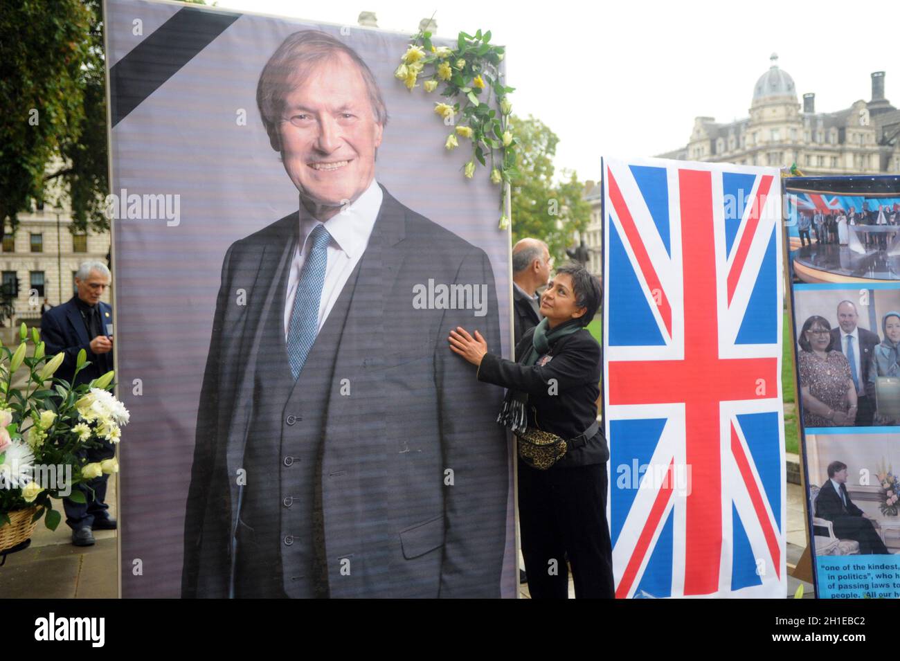 Mrs maryam rajavi hi-res stock photography and images - Alamy
