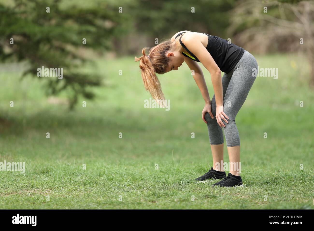 Exhausted runner hi-res stock photography and images - Alamy