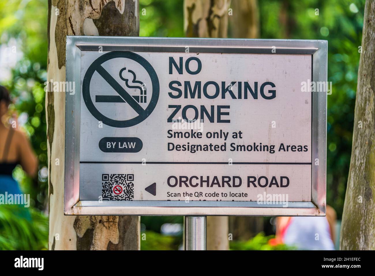 SINGAPORE - MAR 2, 2020: No Smoking Zone sign in front of Plaza ...