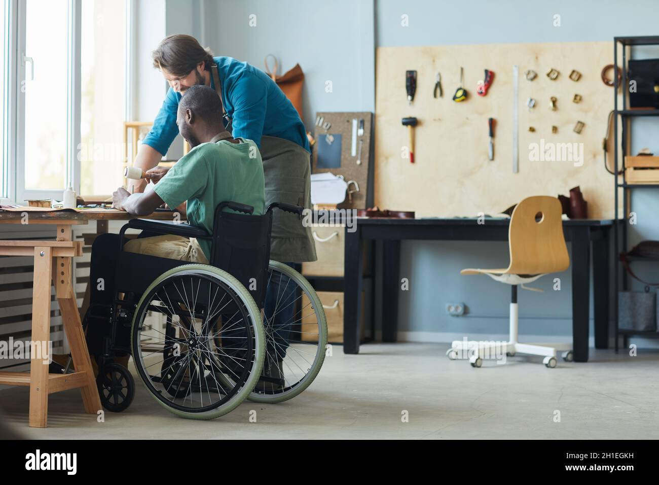 Leatherworkers hi-res stock photography and images - Alamy