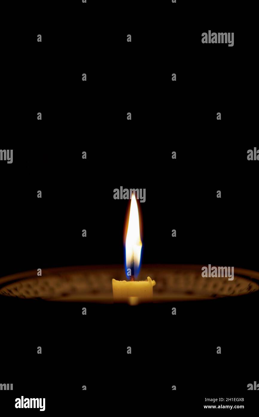 Torch light dark hi-res stock photography and images - Alamy