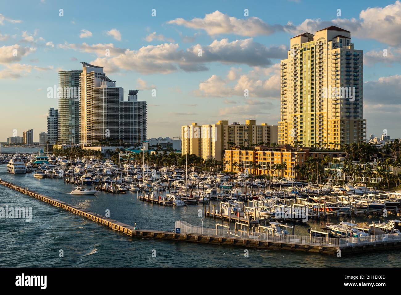 Miami, FL, United States - April 20, 2019: Highrise apartment buildings ...