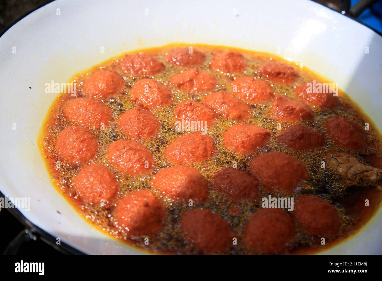 Dende oil hi-res stock photography and images - Alamy