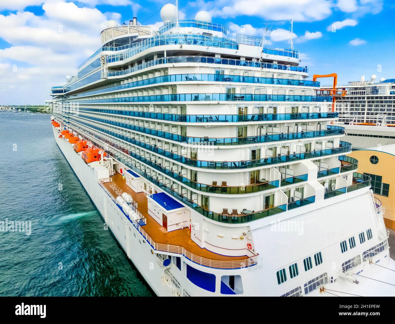 Port everglades fort lauderdale hi-res stock photography and images - Alamy