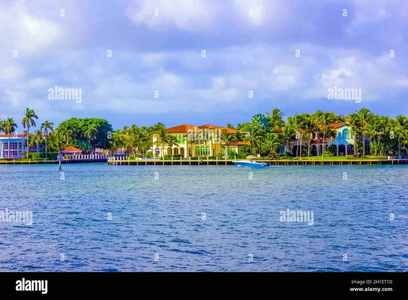 Luxury mansion in exclusive part of Fort Lauderdale known as small ...