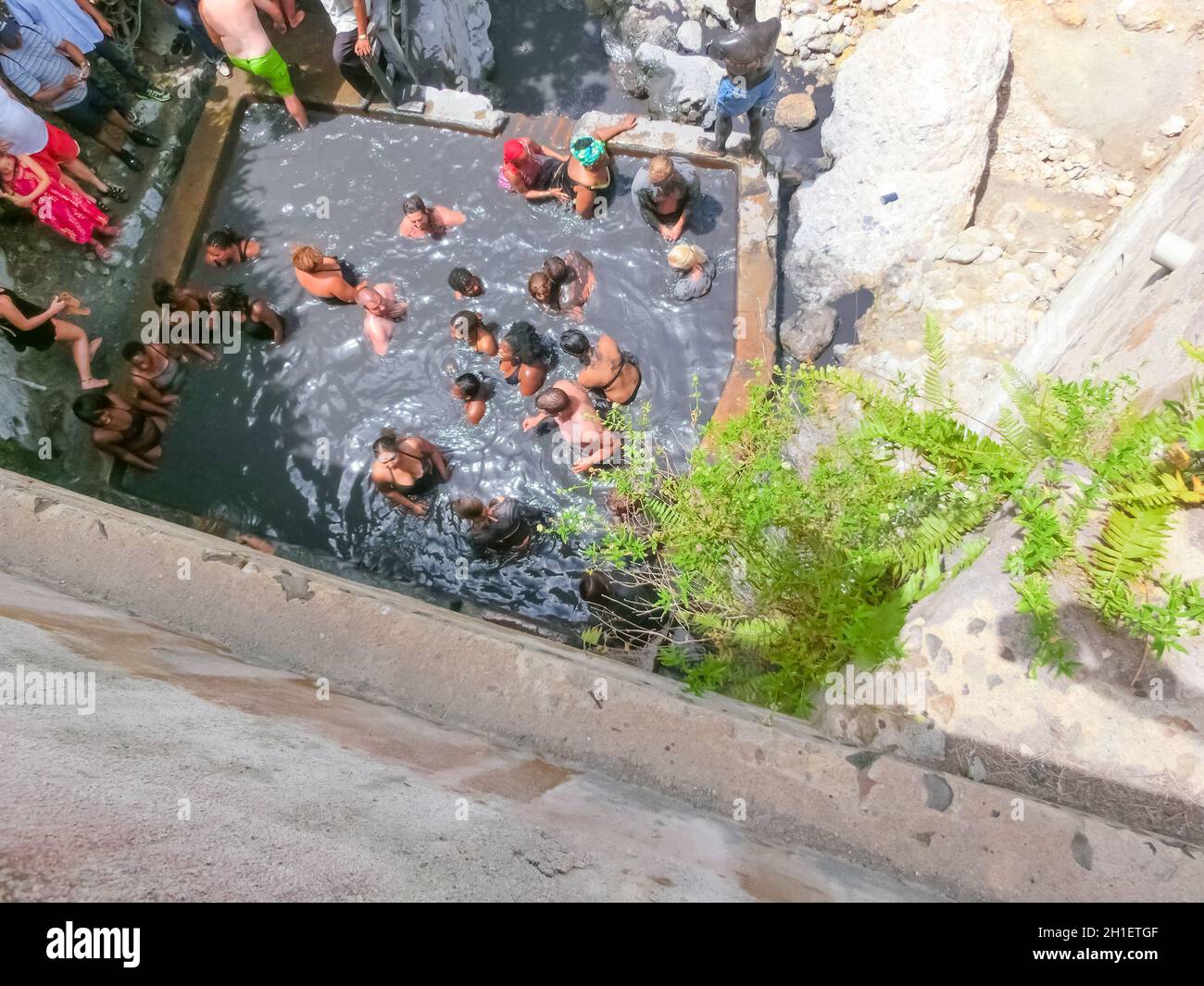 On 12 may hi-res stock photography and images - Alamy