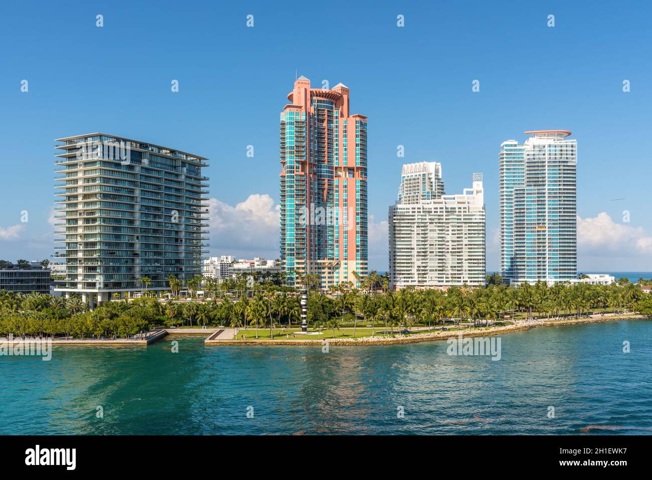 Miami, FL, United States - April 28, 2019: Luxury high-rise ...