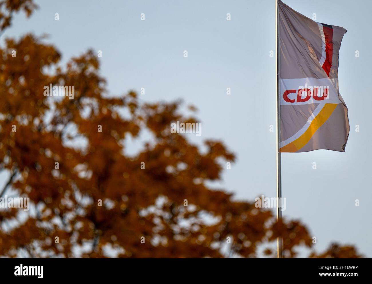 Berlin, Germany. 18th Oct, 2021. The CDU flag waves in the wind in ...