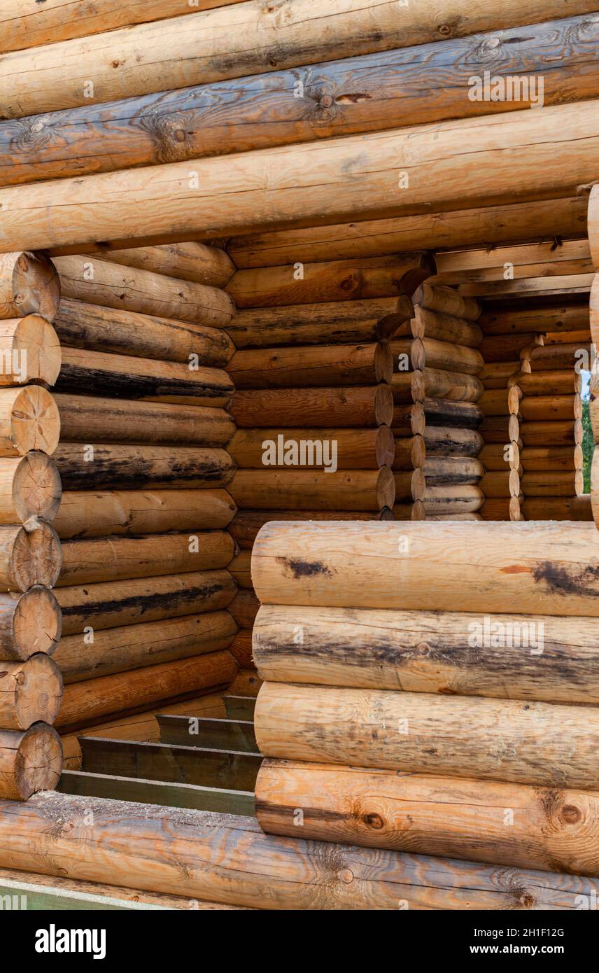 Log frame entrance hi-res stock photography and images - Alamy