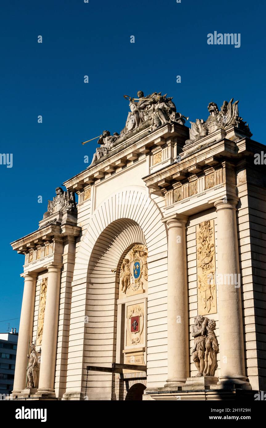 Lille gate hi-res stock photography and images - Alamy