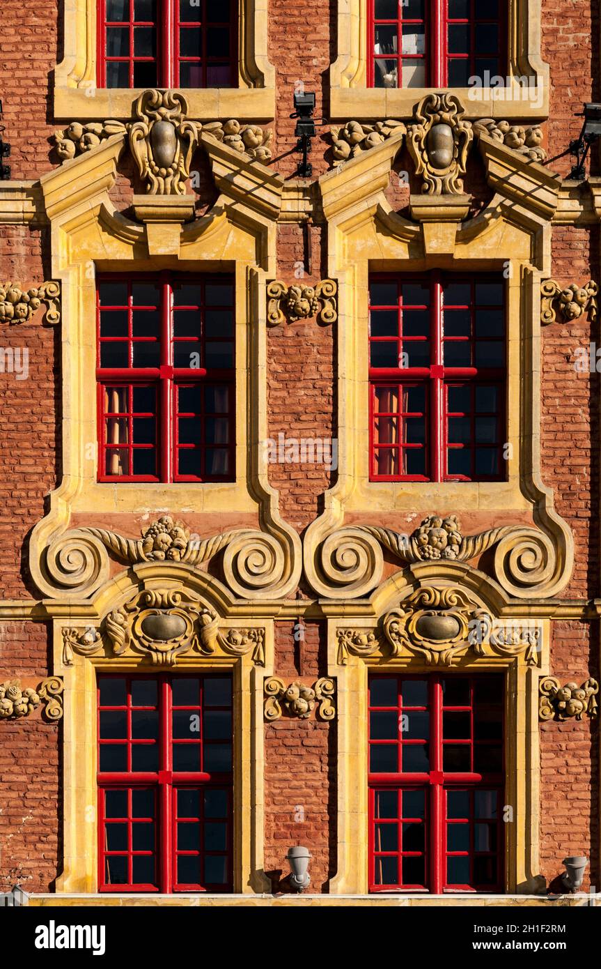 Lille building hi-res stock photography and images - Alamy
