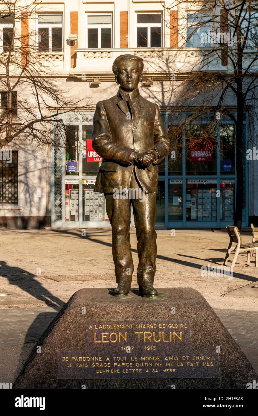 Leon trulin hi-res stock photography and images - Alamy