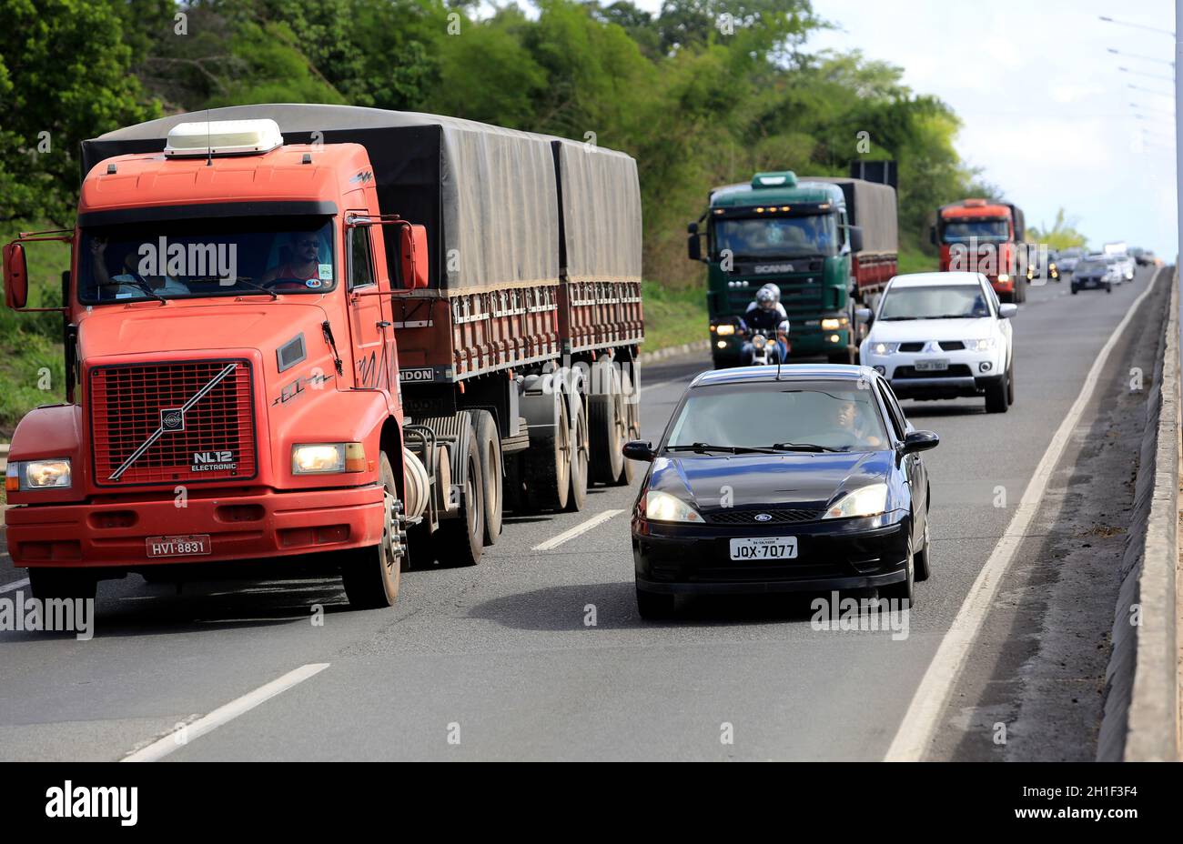 simoes filho, bahia / brazil - march 24, 2017: Movement of cargo ...