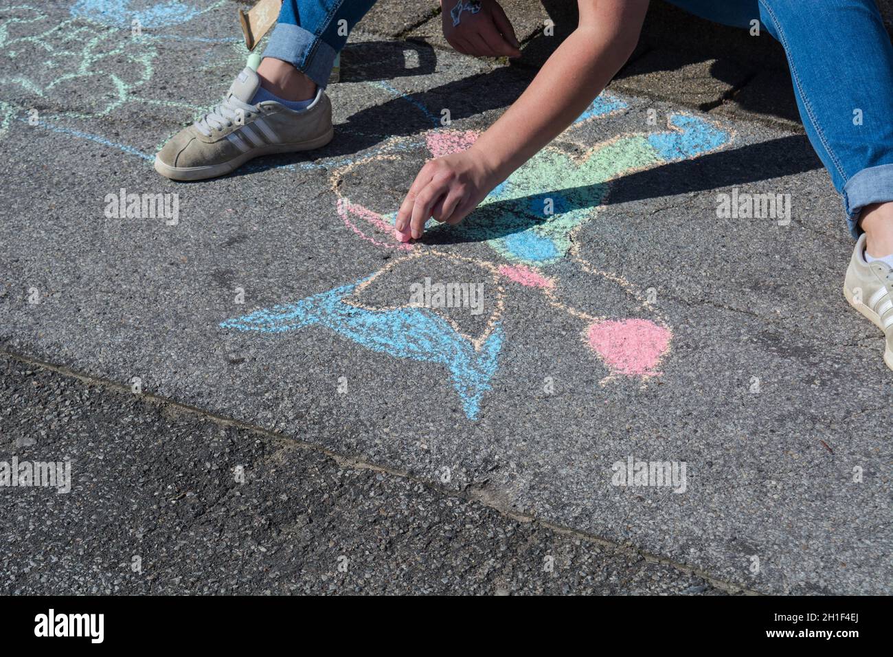 Treet Painter High Resolution Stock Photography and Images - Alamy