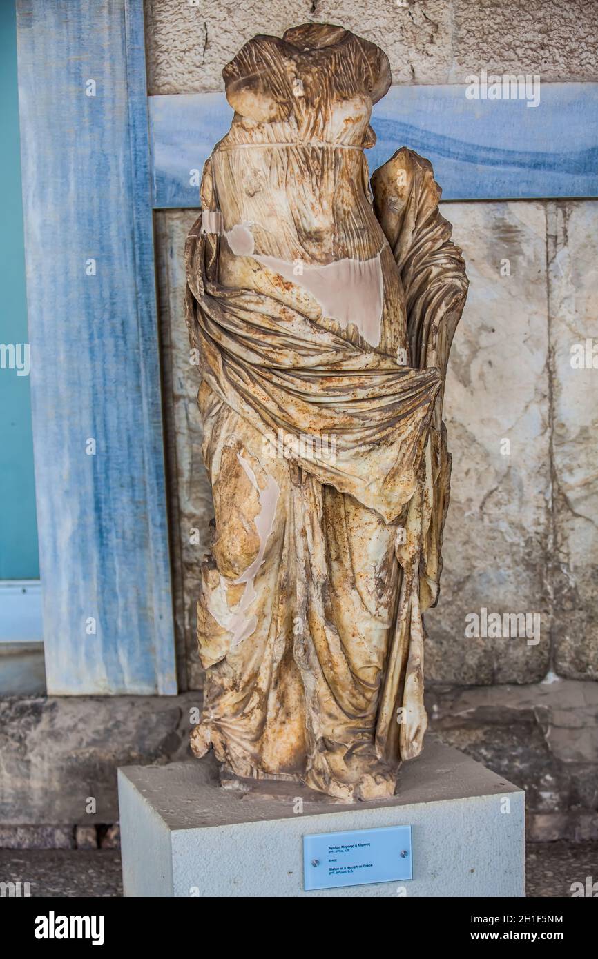 Statue of a nymph hi-res stock photography and images - Alamy