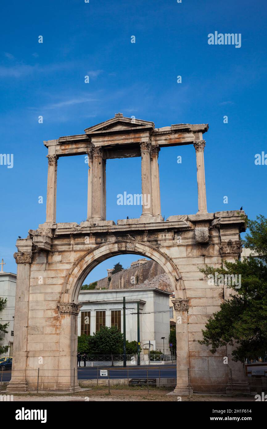 Arch of Hadrian with the Acropolis in background in the city of Athens ...