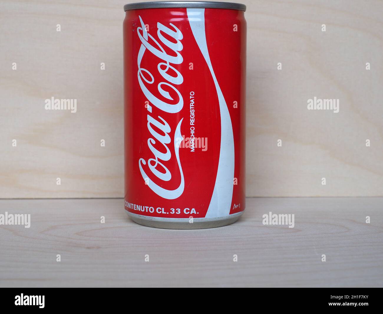 ATLANTA, USA - CIRCA MAY 2020: Coca Cola tin can Stock Photo - Alamy