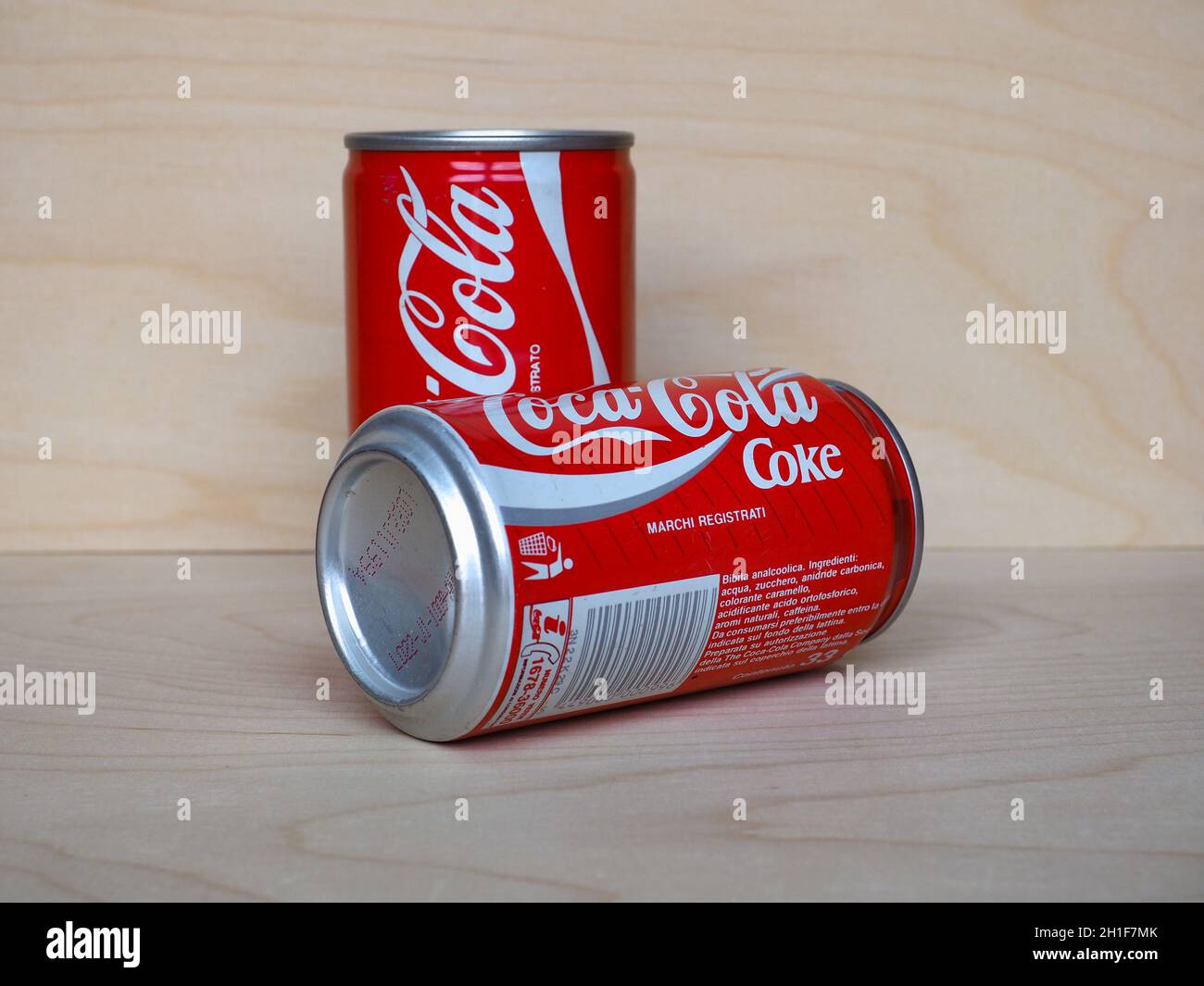 ATLANTA, USA - CIRCA MAY 2020: Coca Cola tin can Stock Photo - Alamy