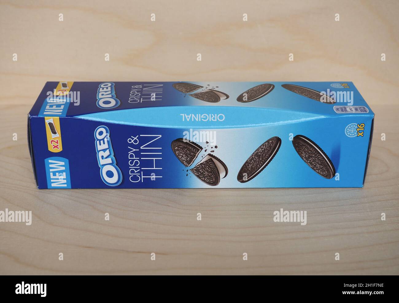 Oreo original biscuits hi-res stock photography and images - Alamy