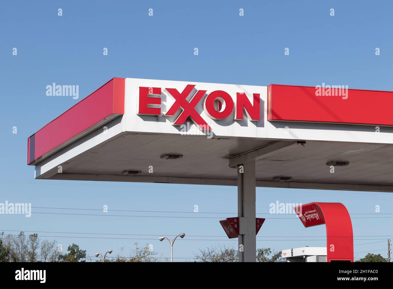 Indianapolis - Circa October 2021: Exxon Retail Gas station. ExxonMobil ...