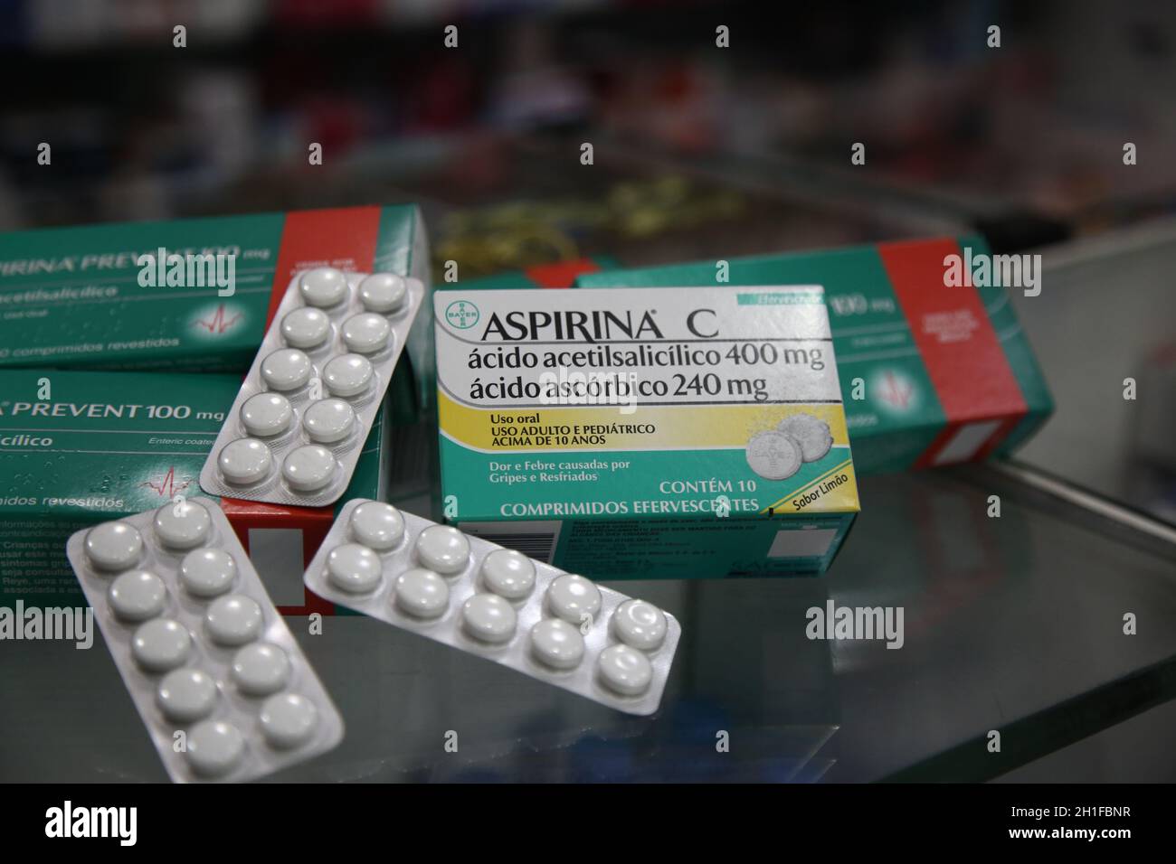salvador, bahia / brazil - september 22, 2017: Aspirin tablet are seen ...