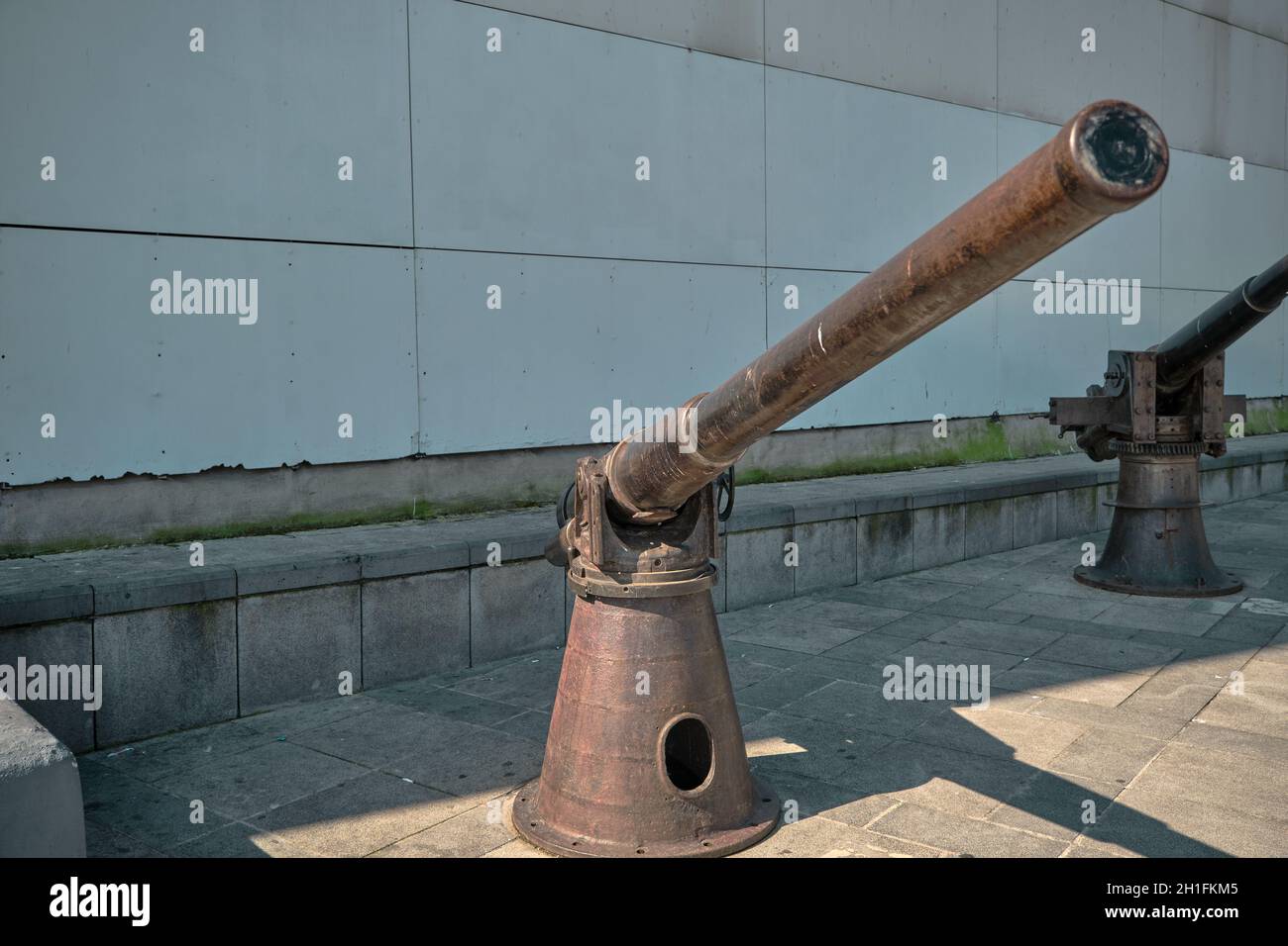 Old and ancient guns exhibits in besiktas istanbul around the navy ...