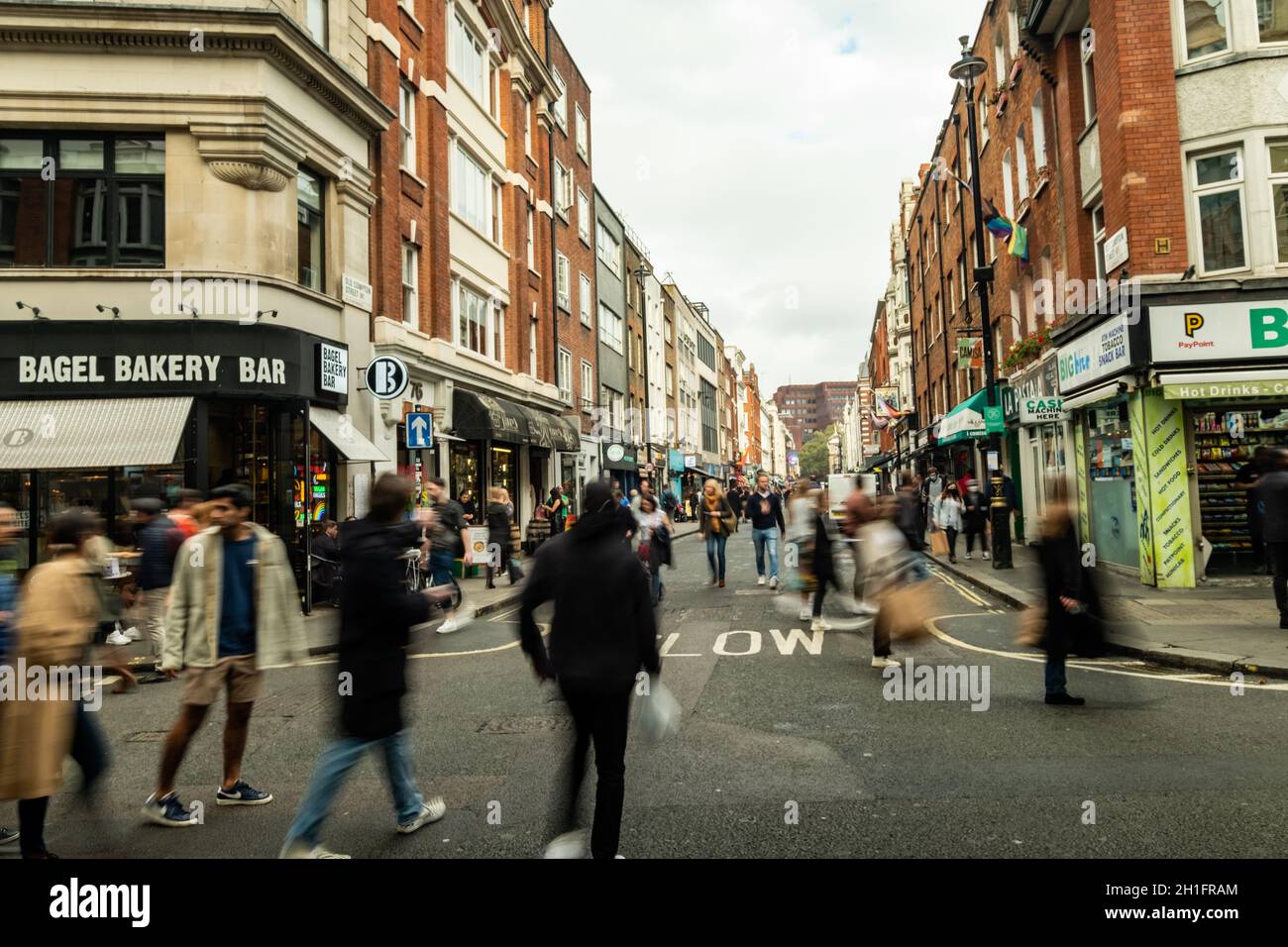 London October, 2021: Busy Soho street scene in London's West End Stock ...