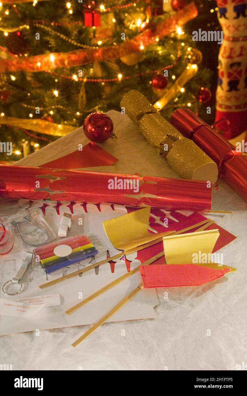 Christmas cracker making kit Stock Photo - Alamy
