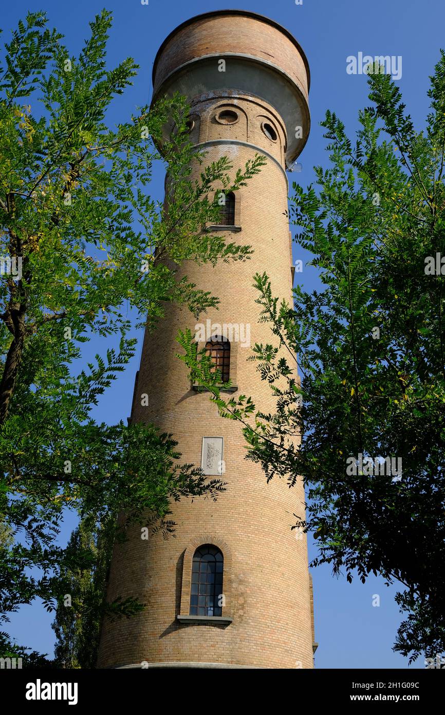 Terracotta bricks hi-res stock photography and images - Alamy