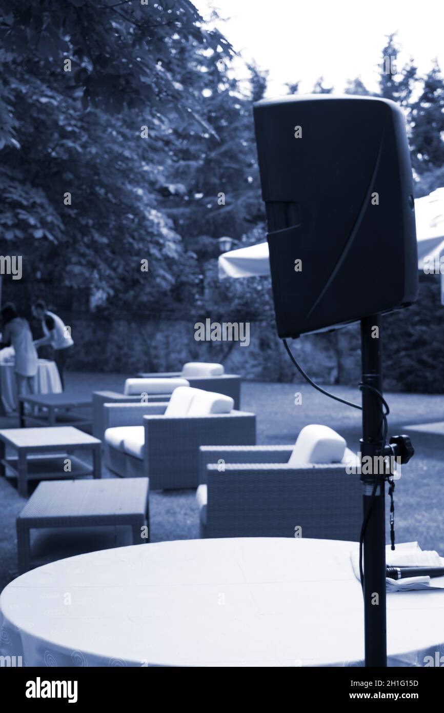 Wedding party ceremony and receptioon dj speakers deejay audio ...