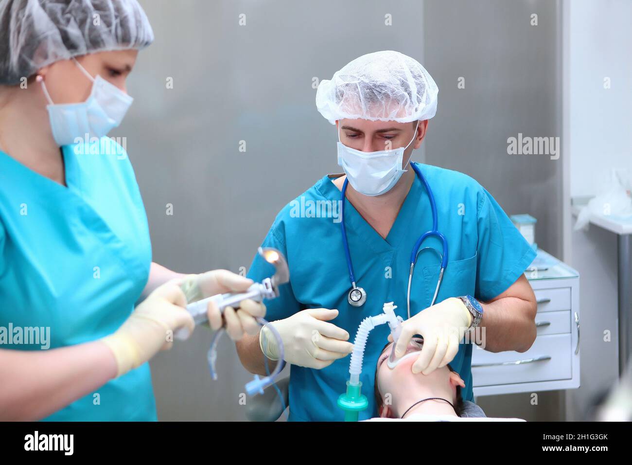Trachea intubation hi-res stock photography and images - Alamy
