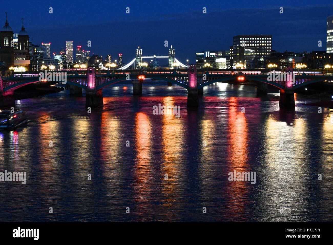 London Tower Bridge at dusk Stock Photo - Alamy
