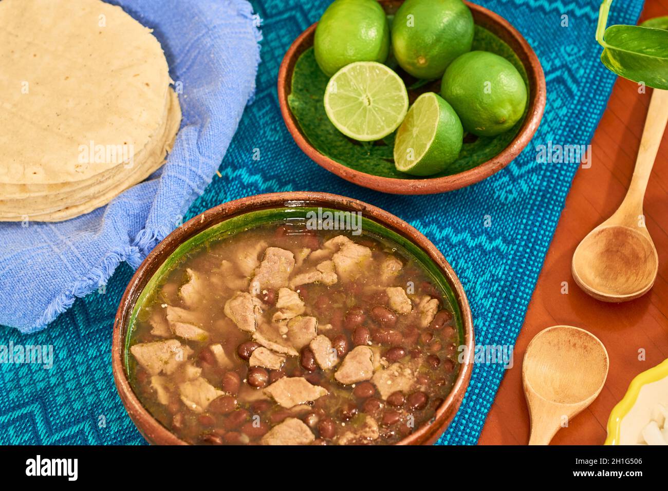 Carne en su jugo served in clay plate Stock Photo - Alamy