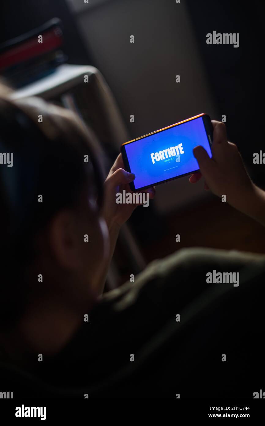 Epic games phone hi-res stock photography and images - Alamy