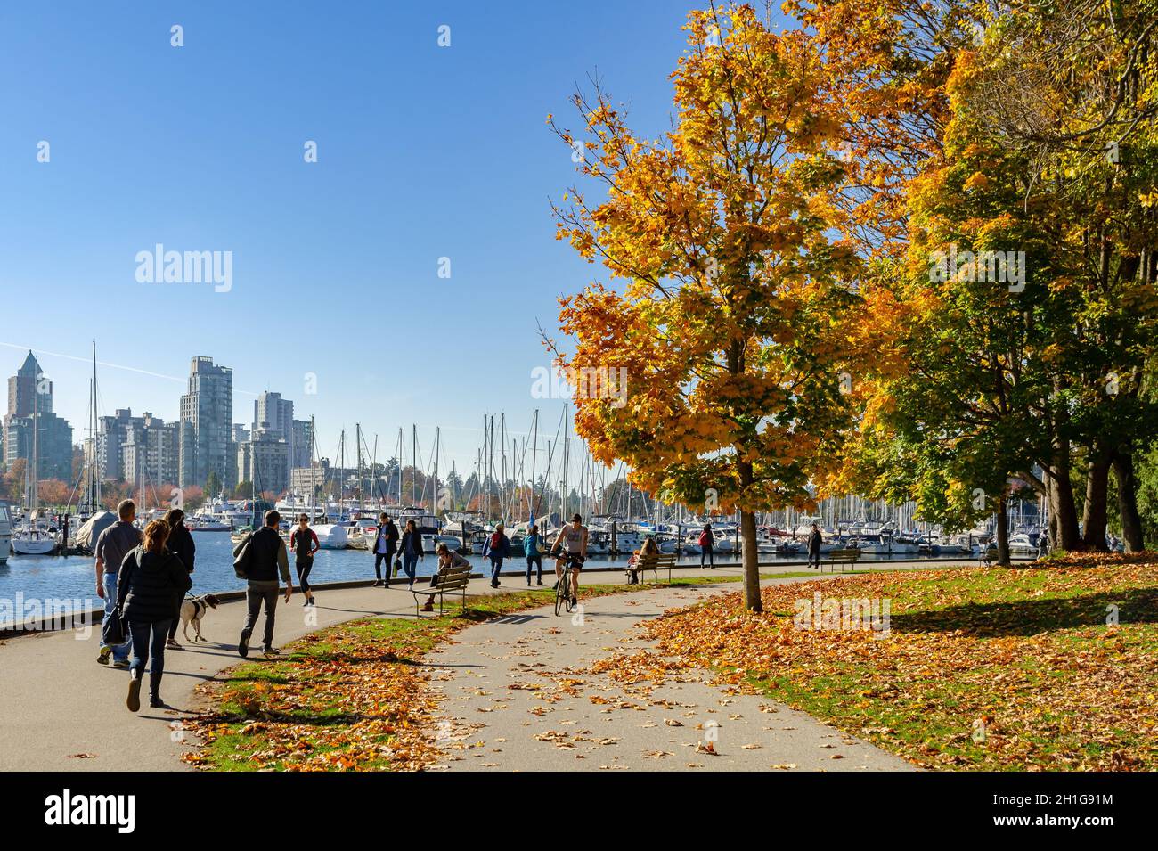 Vancouver, Canada - October 20,2018: Unidentified tourists at Stanley ...