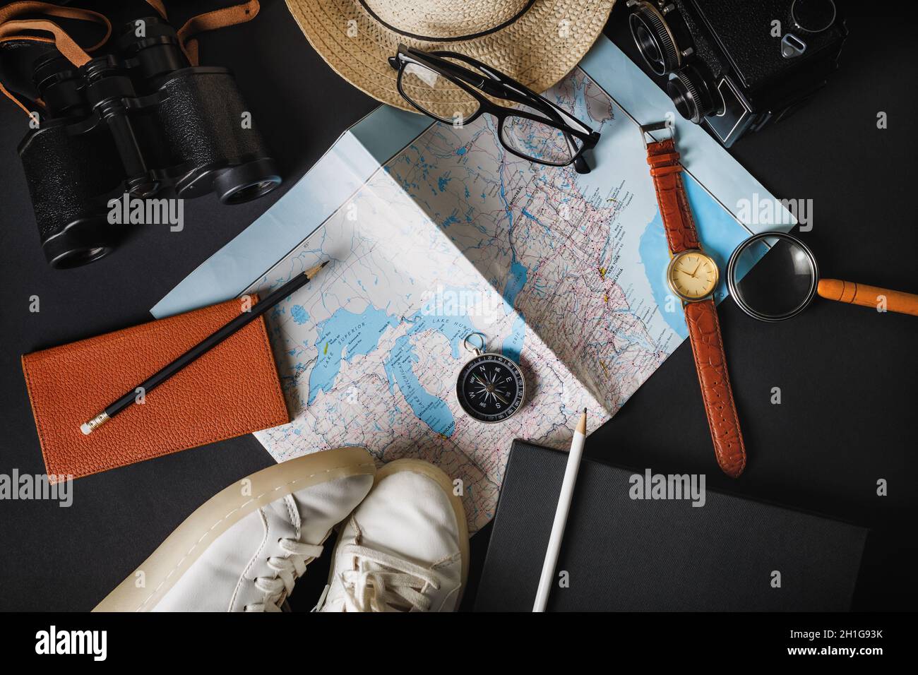 Map camera diary hi-res stock photography and images - Alamy