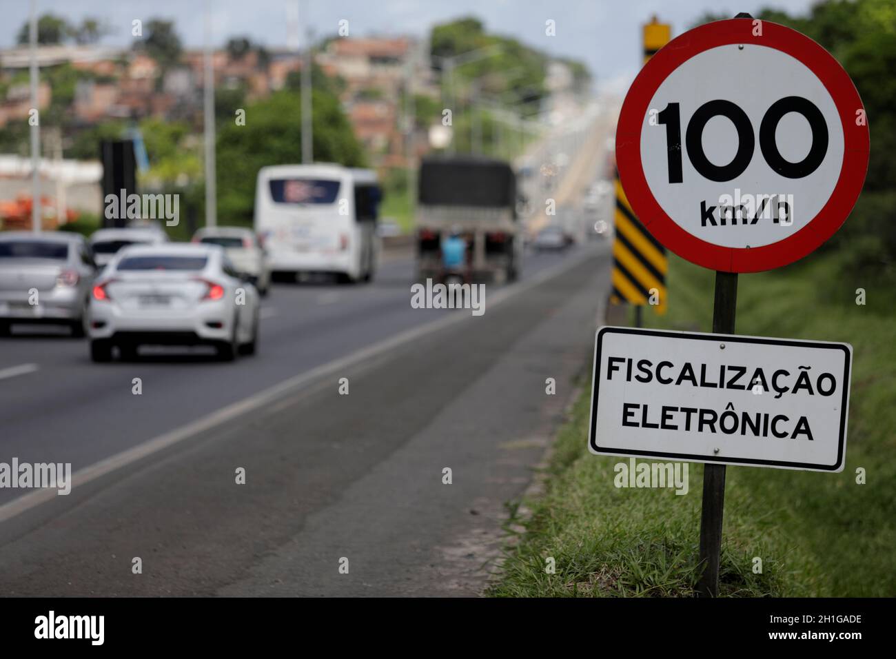 salvador, bahia / brazil - April 24, 2019: Traffic sign warns drivers ...