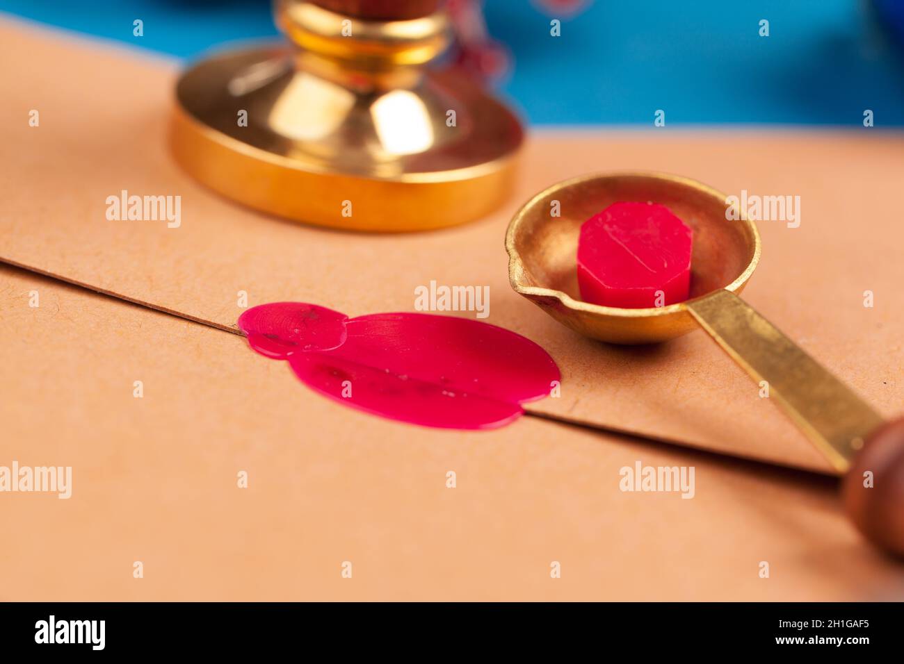 Vintage letter with red seal stamp close up Stock Photo - Alamy