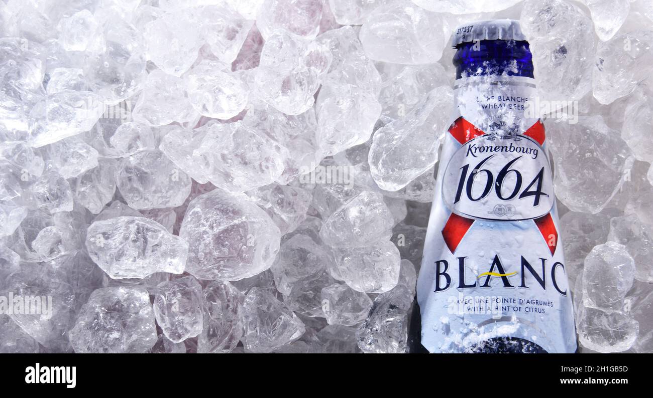 Kronenbourg 1664 label hi-res stock photography and images - Alamy