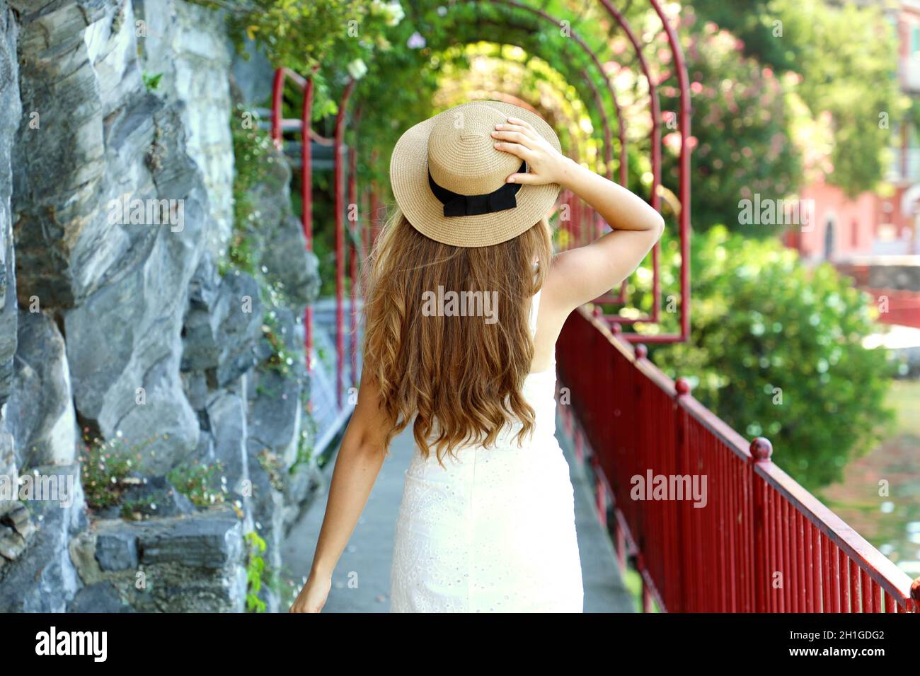 Walk of lovers hi-res stock photography and images - Alamy