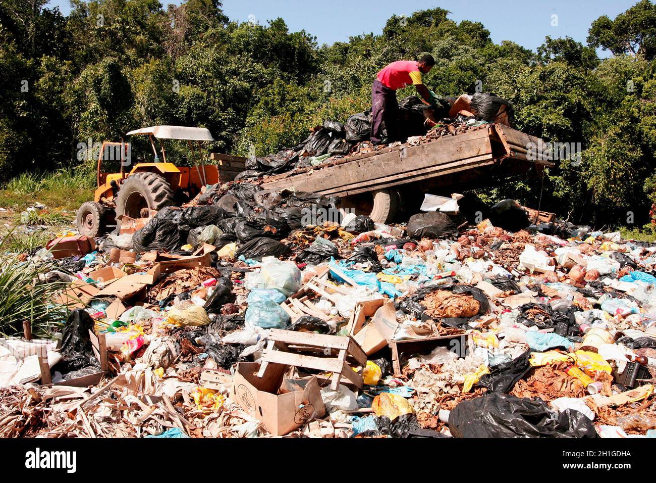 Informal waste recycling hi-res stock photography and images - Alamy