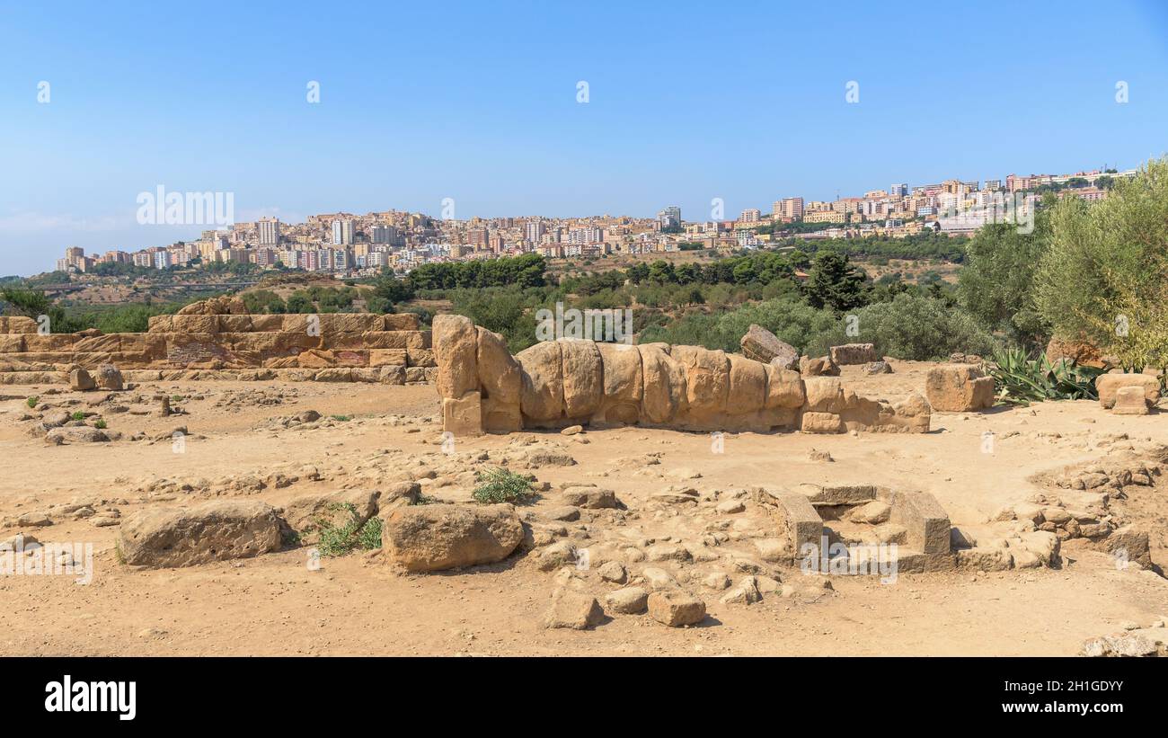 Giant telamon hi-res stock photography and images - Alamy