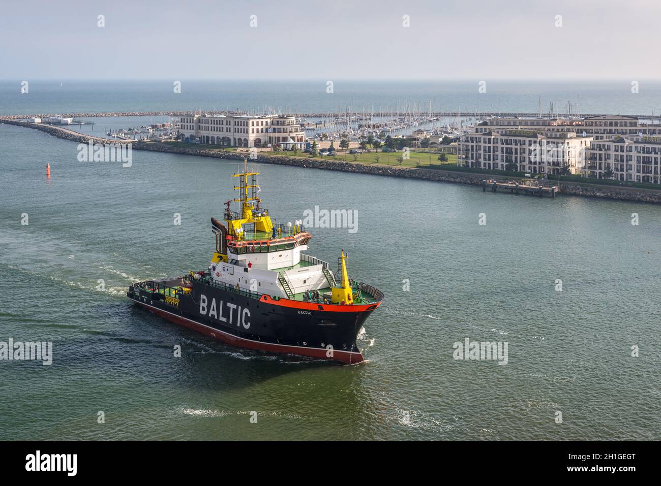 Emergency tow vessel hi-res stock photography and images - Alamy