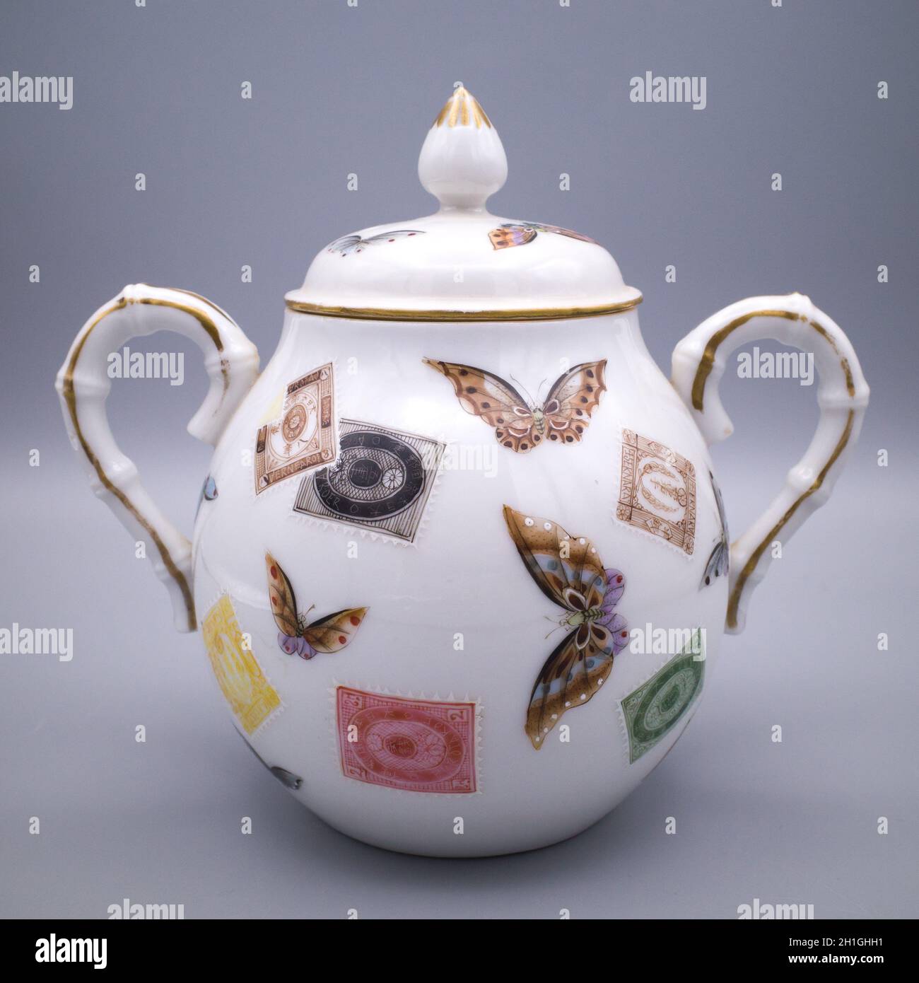 Japanese stamps hi-res stock photography and images - Alamy