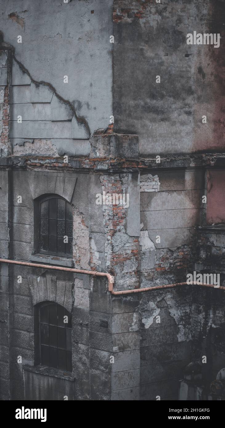 Windows of the old factory hi-res stock photography and images - Alamy