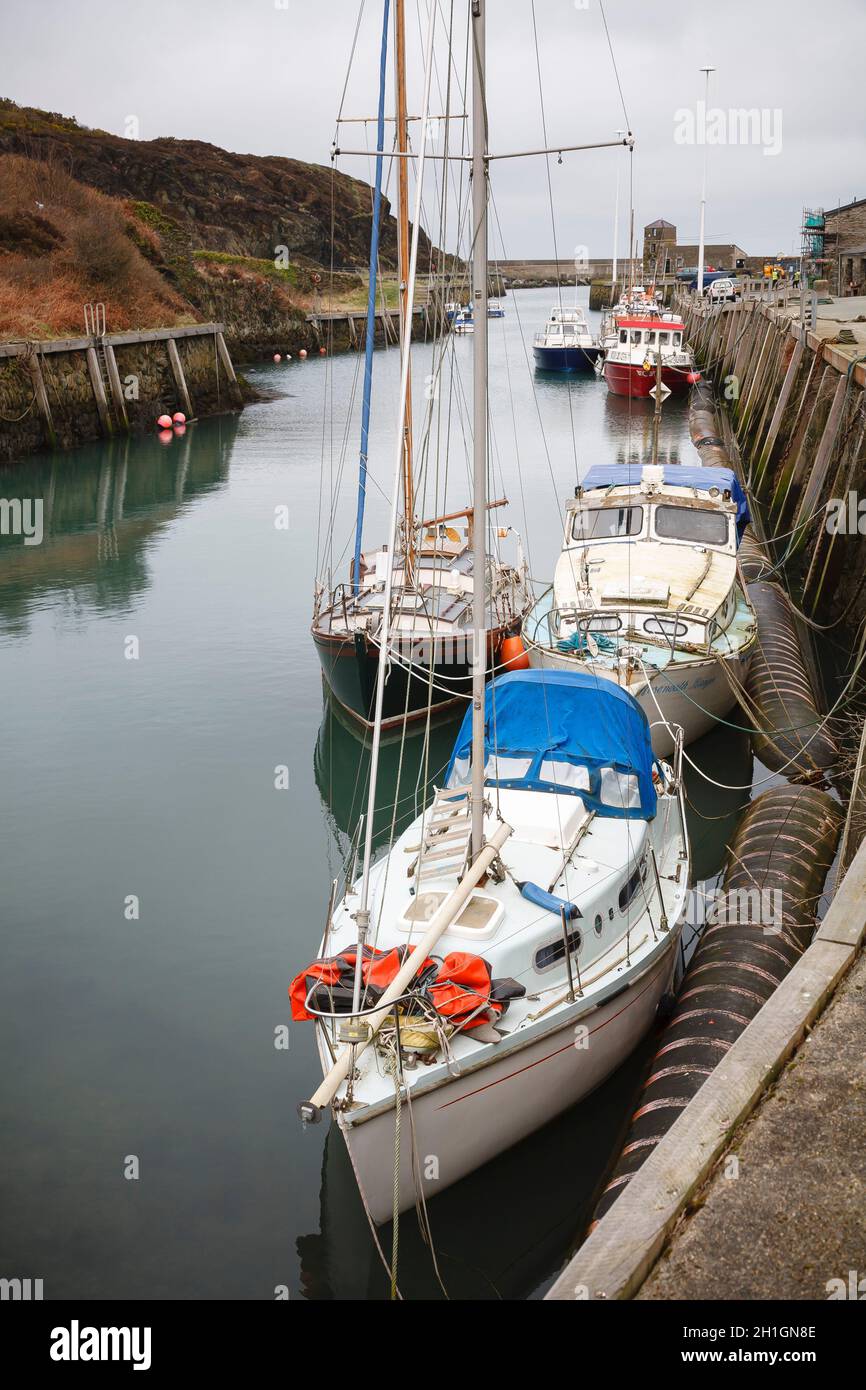 Sail ships anglesey hi-res stock photography and images - Alamy