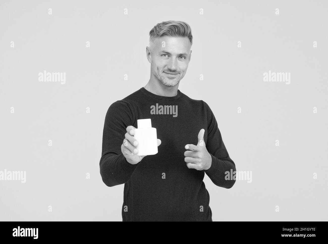 Mens cologne ad hi-res stock photography and images - Alamy