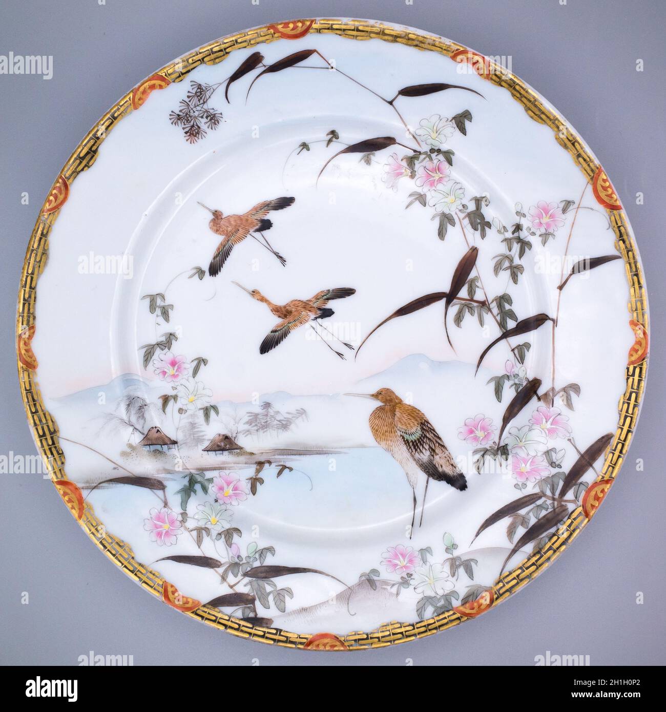 Kutani plate hi-res stock photography and images - Alamy