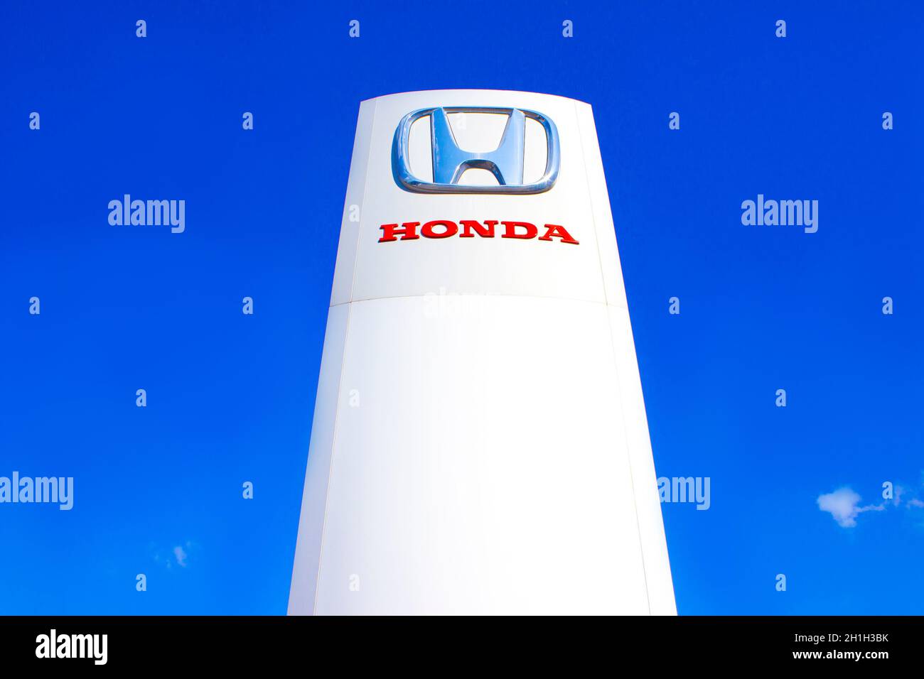 Honda sign hi-res stock photography and images - Alamy