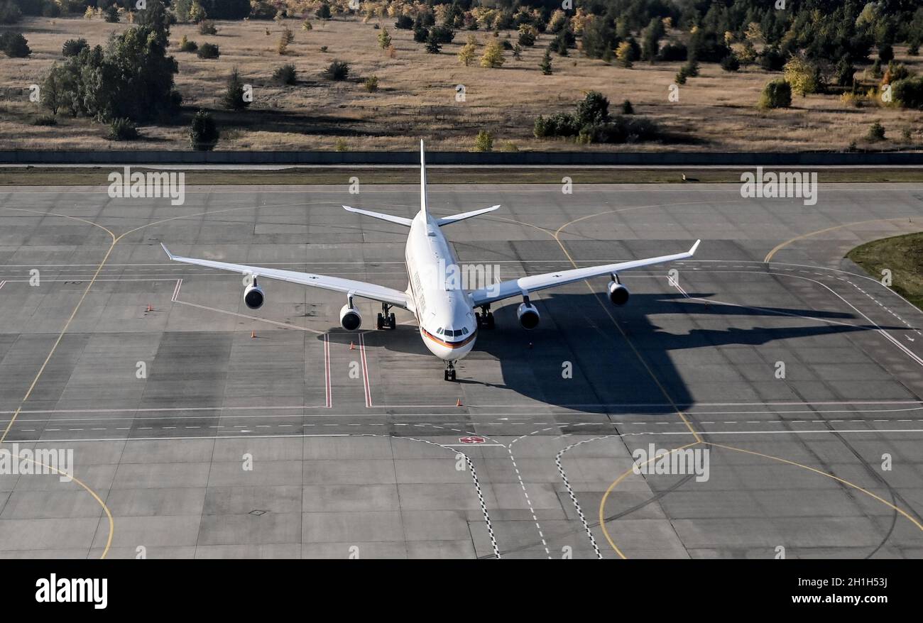 Kiew, Ukraine. 06th Oct, 2021. An aircraft of the Bundeswehr Air Force ...